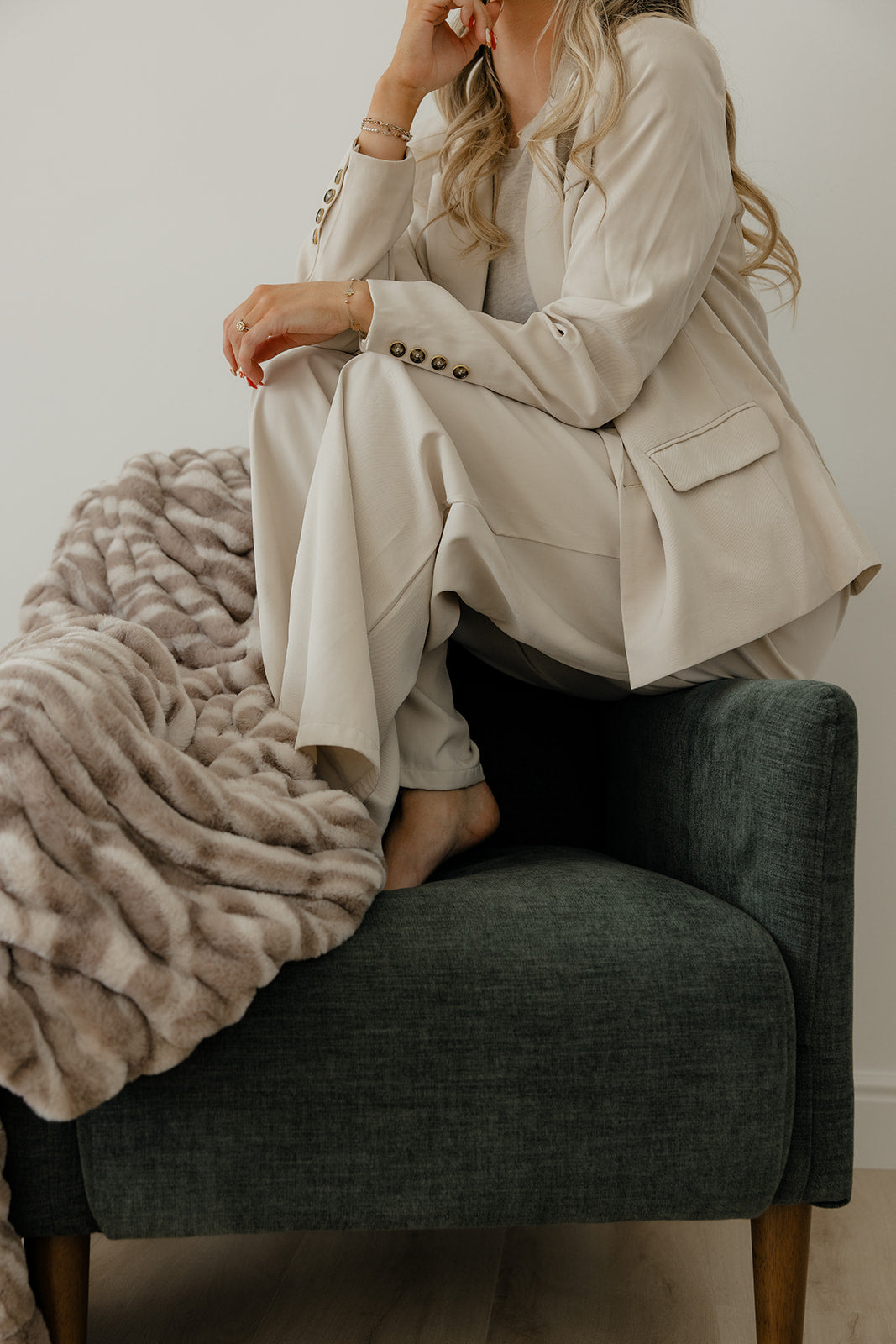 The Softest Blankets – Cozy Cuddlezzz Co